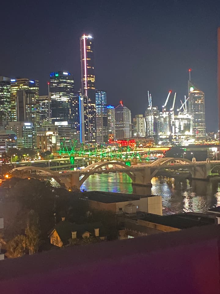 Value*viewsprivateroom*10mincity - Brisbane
