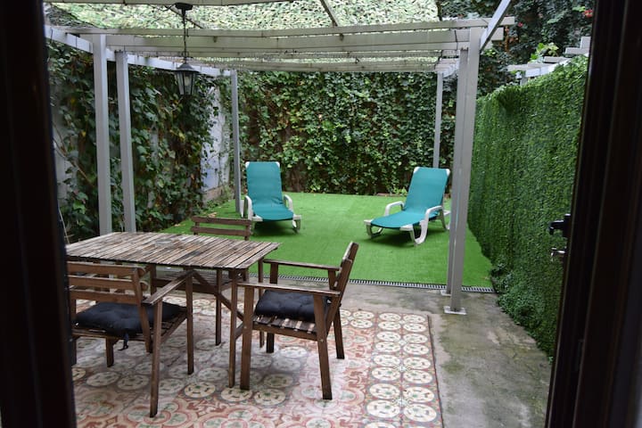 Ramblas Barcelona 2hab 4pax Con Gran Patio Privado - Badalona