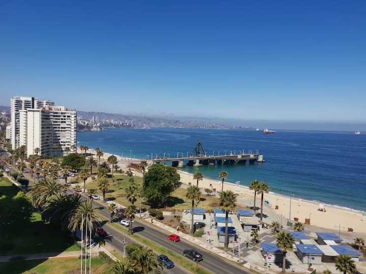 Hermoso Y Remodelado Departamento Frente Al Mar. - Viña del Mar