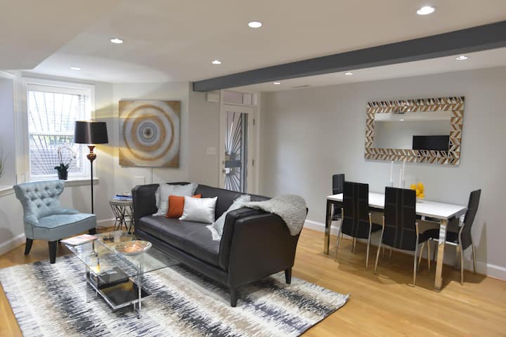Lovely 2 - Bedroom Unit In Heart Of Dupont Circle - Washington, DC