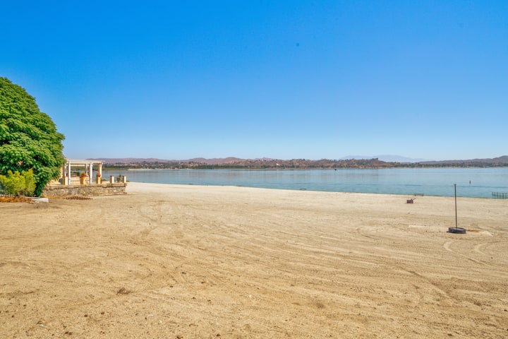 Lake View Home.  With Private Lake Access - Lake Elsinore, CA
