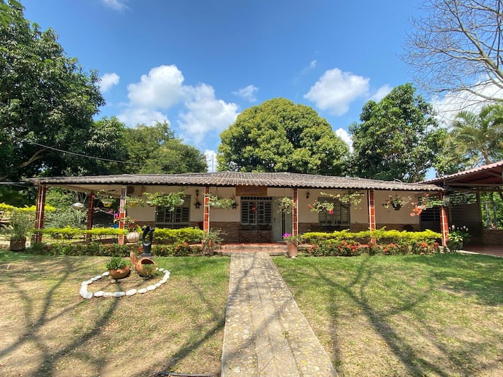Agradable Casa Campestre A 2km De Neiva-huila - Palermo