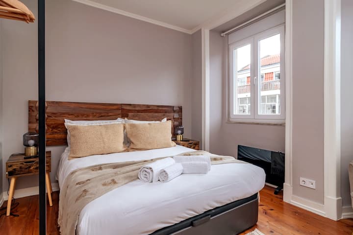 Charming Tram 28 Apartment W/ac, Heating - Alfama