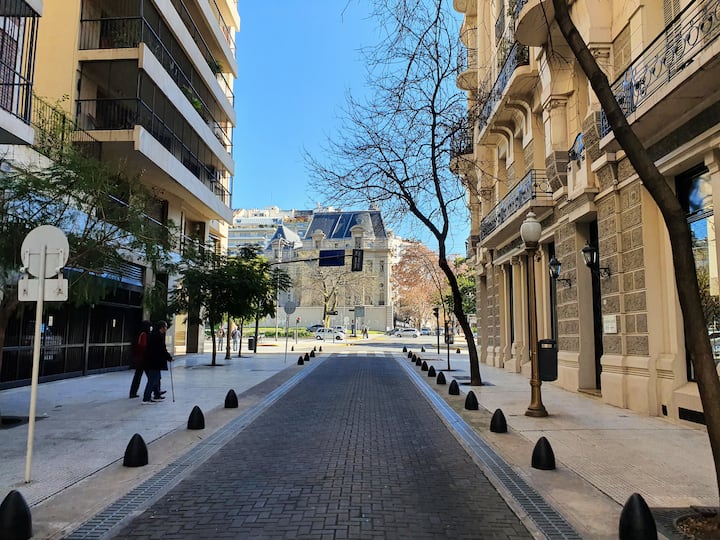 Elegante Piso En Exclusiva Zona Residencial Retiro - Buenos Aires