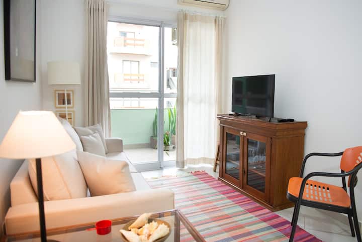 Apartamento Charmoso Com Piscina No Itaguá - Ubatuba