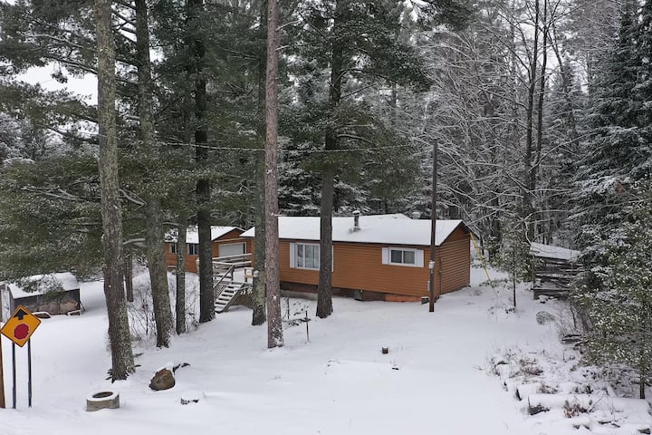 Northwoods Wilderness Cabin. Endless Recreation - Cook, MN
