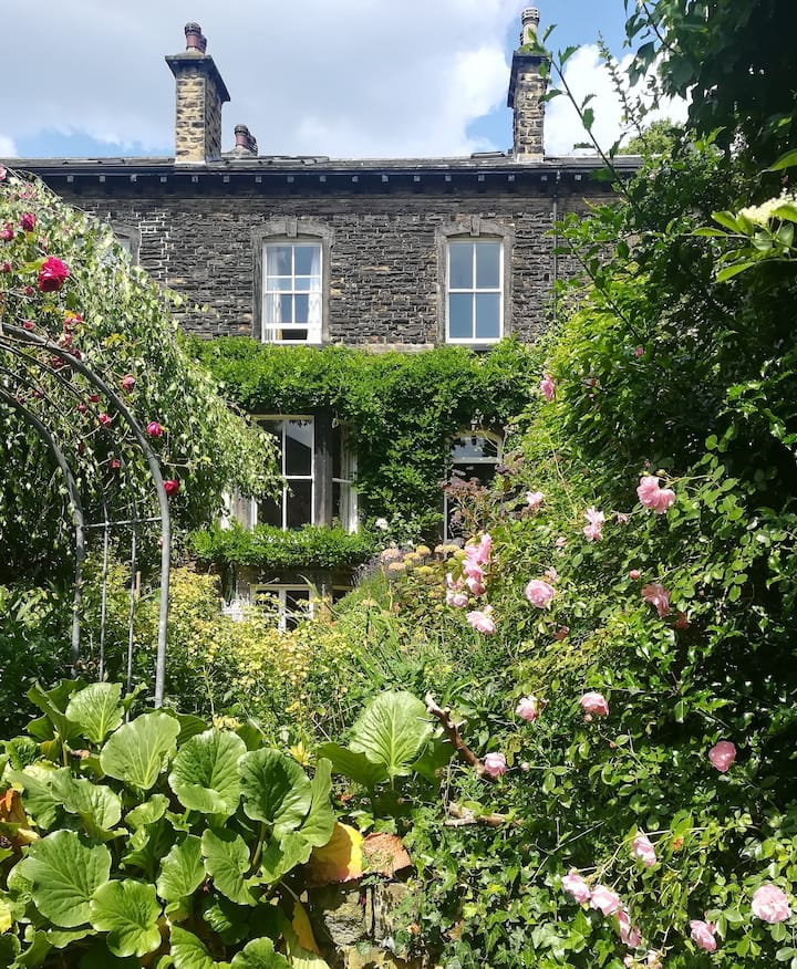 Duchess Of Headingley - Leeds