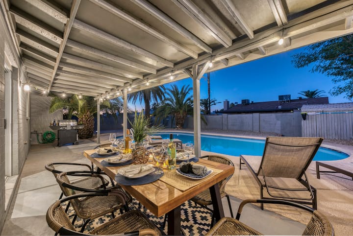 Premium Home With Free Private Heated Pool! - Tempe, AZ