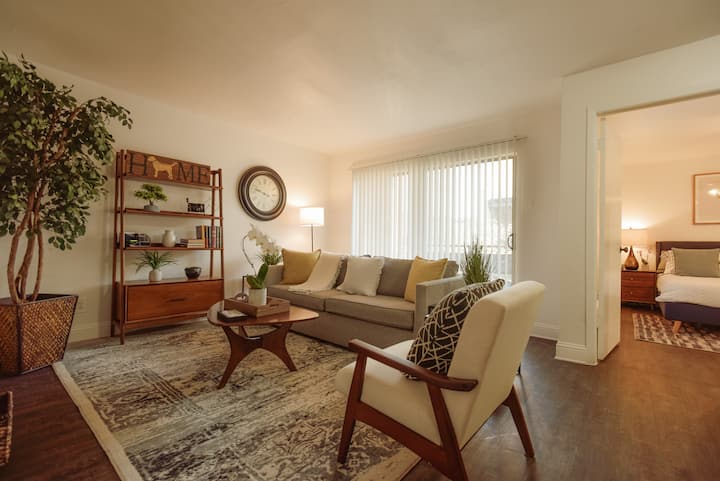 Apartment At Ventana Canyon - Junius Heights - Dallas