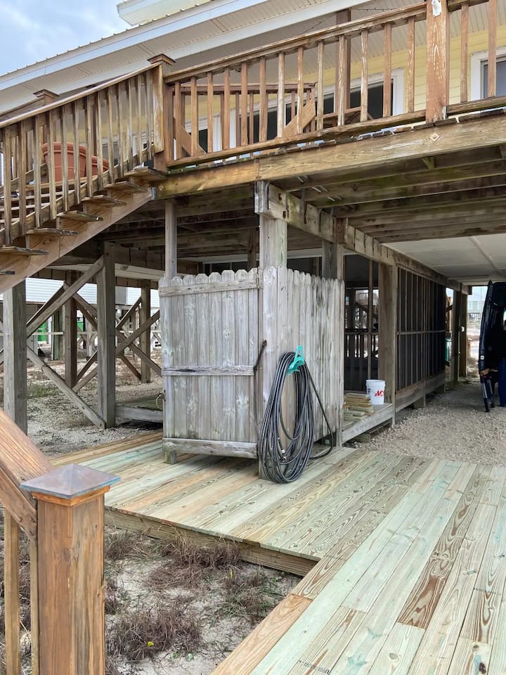 Top 10 Beachfront Airbnb Vacation Rentals In Dauphin Island, Alabama ...