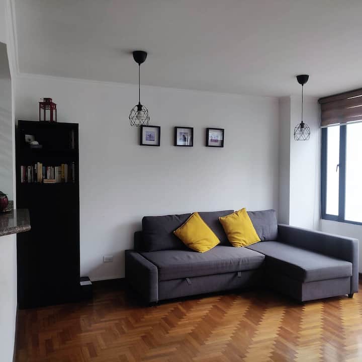 Votre Maison : Famille, Travail Et Vacances. - Quito