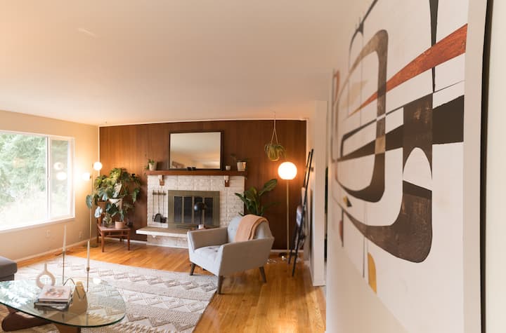 Bohemian Mcm Nest: 3b2b Vinyl Tunes & Heated Patio - Shoreline