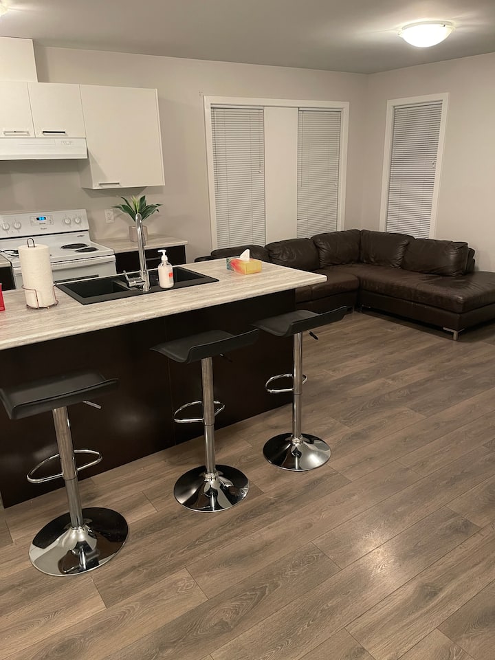 Lovely New Suite Located In Langford, Victoria Bc. - Langford