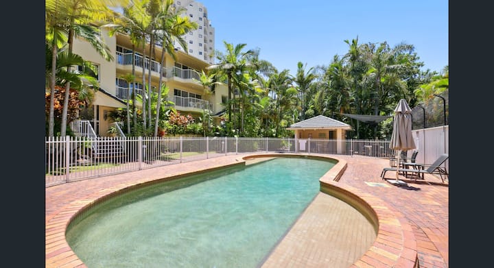 Family Friendly Beachside Getaway - Gold Coast