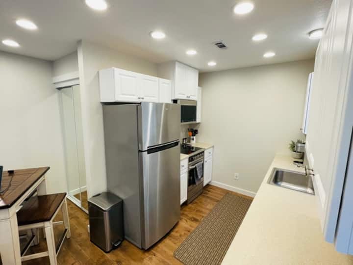 Quaint Cottage Near Kadlec, Pnnl, & Hanford. - Richland, WA