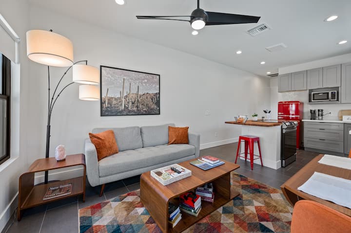 Luxury King Bed Suite In Downtown Phoenix - Phoenix, AZ