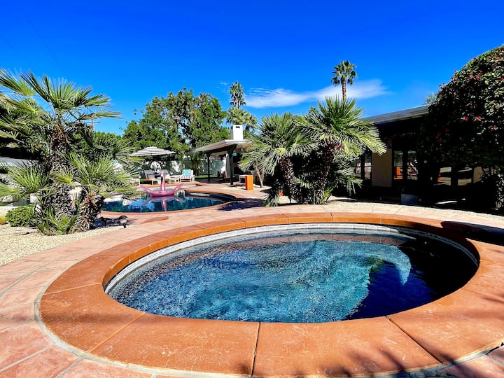 Modern Private Oasis - Palm Springs, CA