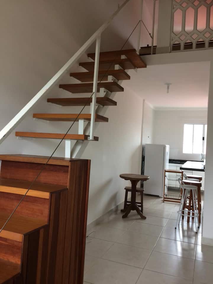 Apto Duplex Com Garage Para Carro Médio E Pequeno - Caraguatatuba