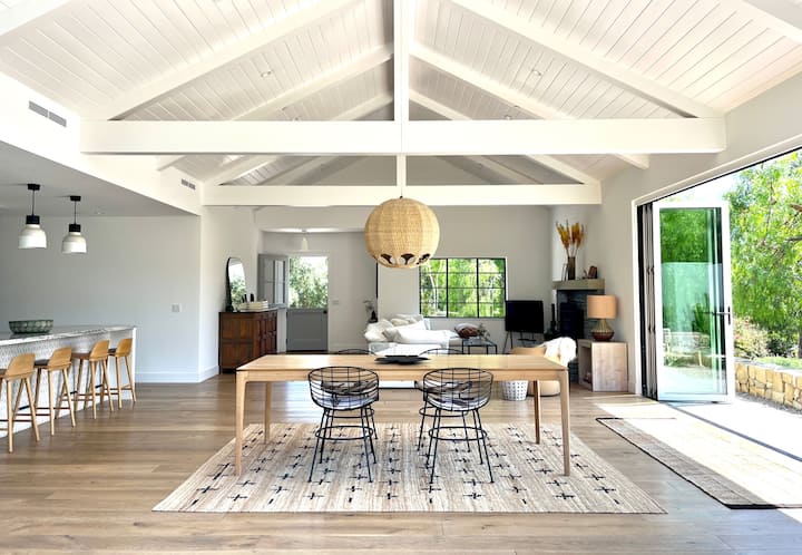 Montecito Ranch House Resort Pool + Spa On An Acre - Montecito, CA