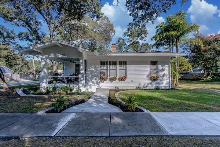 Historic 1930's Craftsman Bungalow - Lake Mary, FL