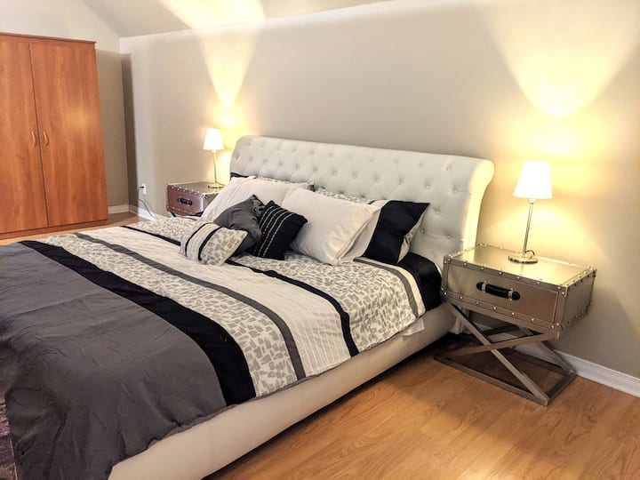 Spacious Loft In The Heart Of The Laurentians - Saint-Sauveur
