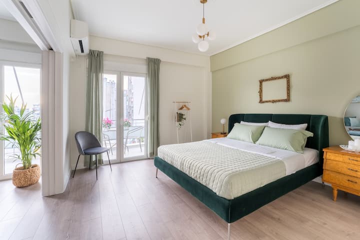 Spacious & Stylish 3-brm Near Acropolis Museum - Athens