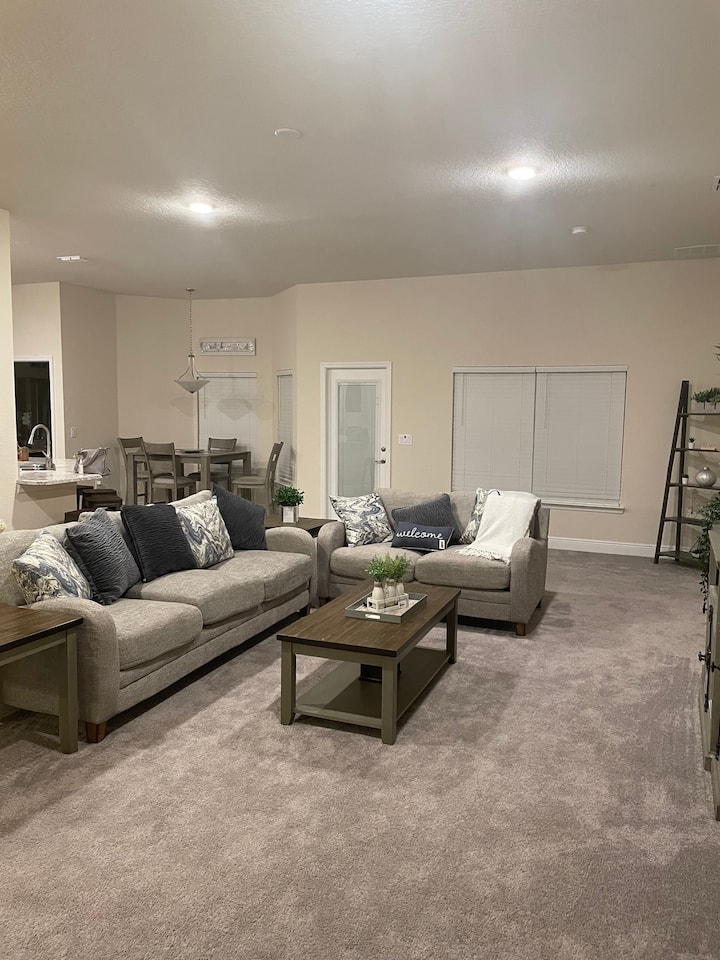 Cheerful Getaway - Lake Wales, FL