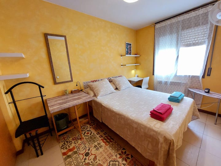 2 Clean @ Sunny Double Rooms_downtown - Barcelona