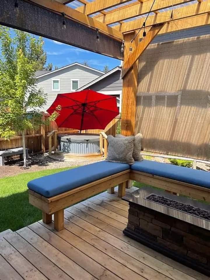 Cheerful 3 Bdrm Hm. Hot Tub,firepit. Bike2oldmill - Bend, OR