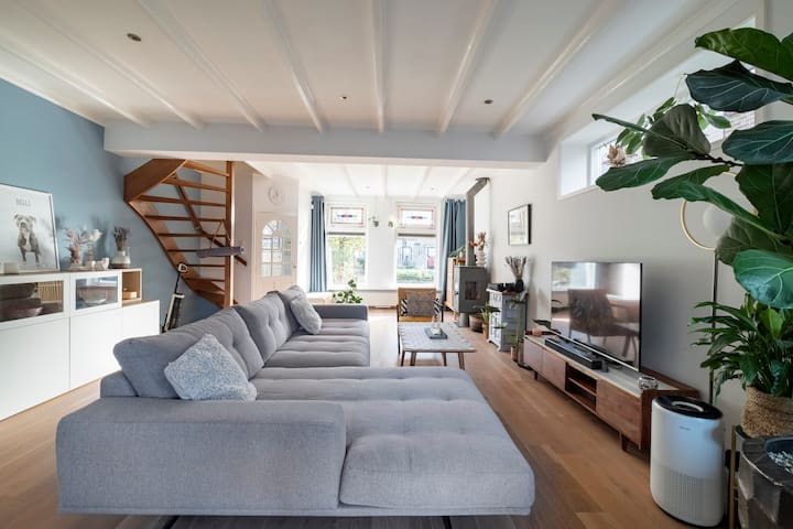 Cozy Family House In Zwanenburg With Fireplace - Zaandam