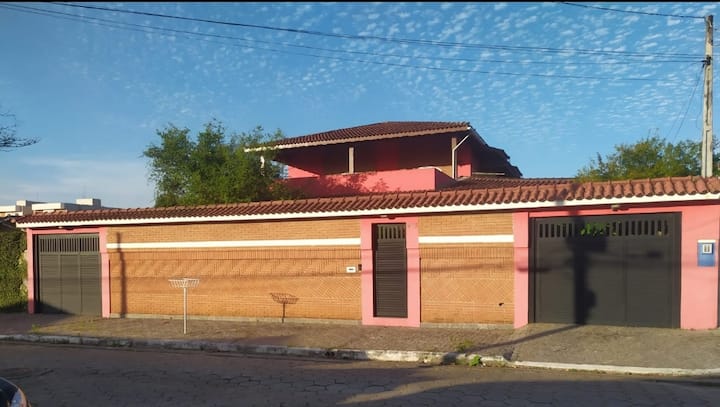 Casa Para 15 Pessoas Em Peruíbe, 300m Da Praia - Peruíbe