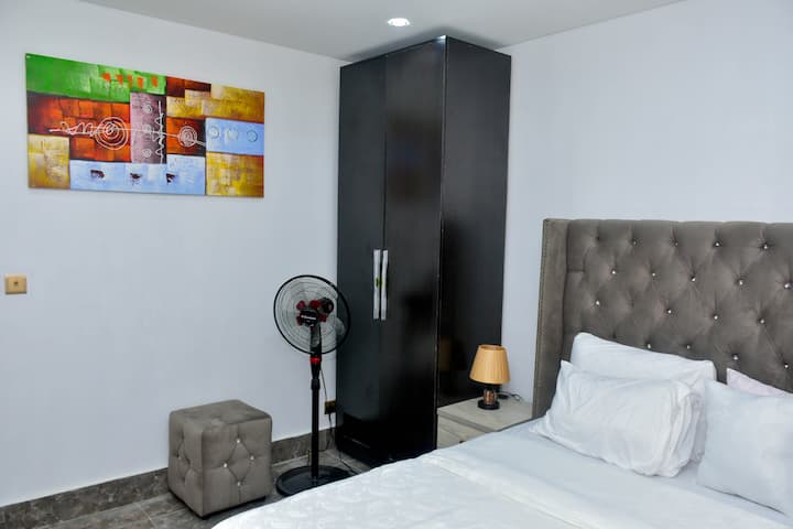 Cozy And Secure 2 Bedroom Full Serviced Apt B - Lagos, Nigeria