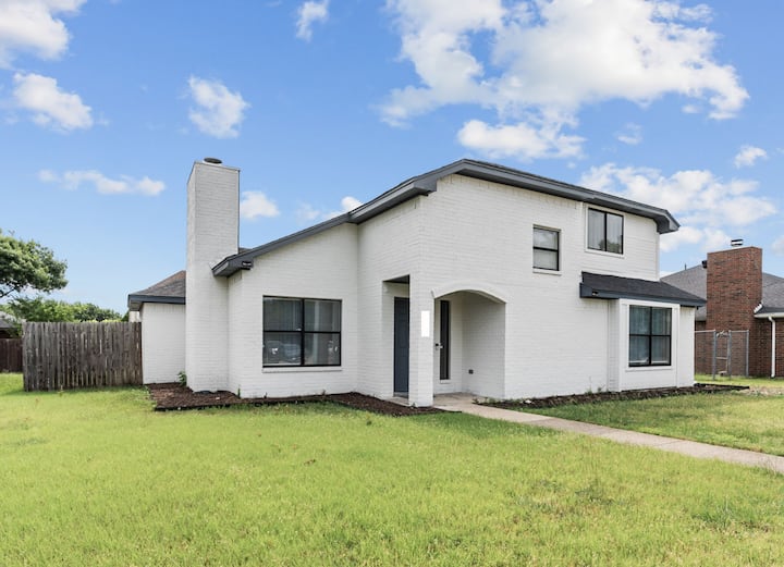 Tranquil 3 Bedroom Home Near Methodist Duncanville - Cedar Hill, TX