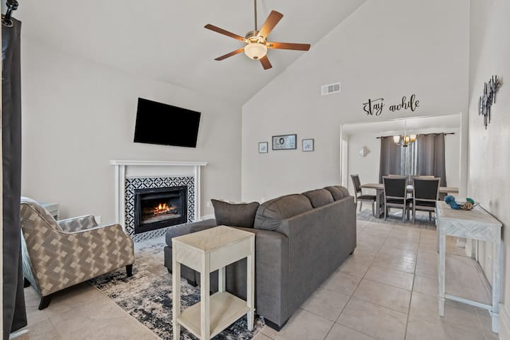 Tranquil 3 Bedroom Home Near Methodist Duncanville - DeSoto, TX