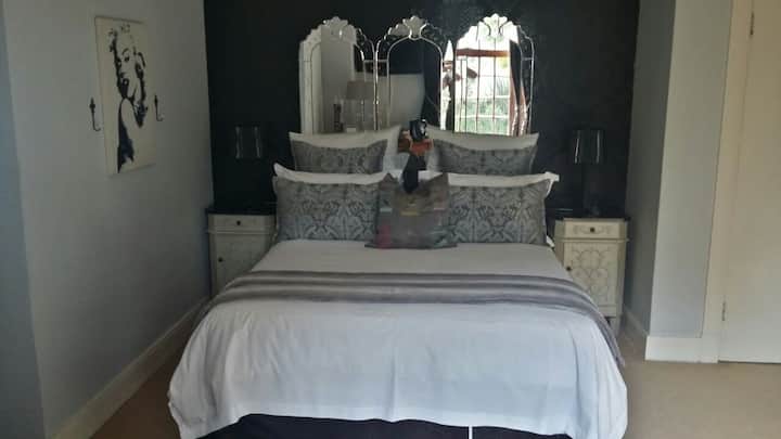 Holland House, Suite 3, Luxury Double - Durban
