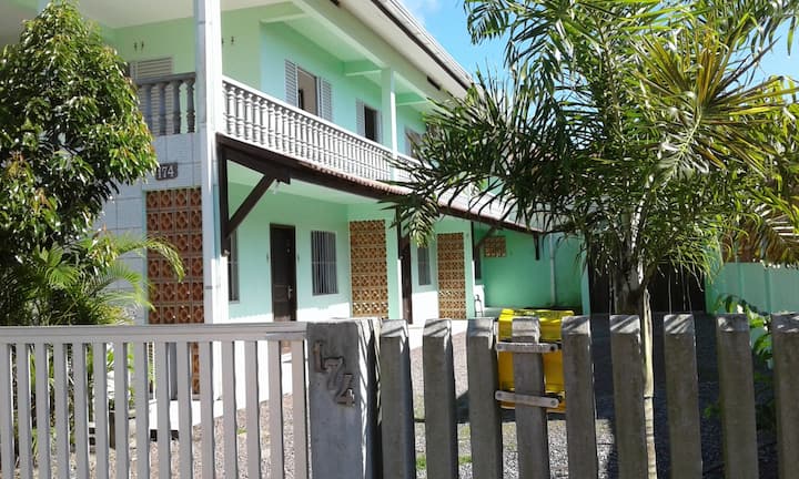 Apto 2 Térreo, A 100 Mt Da Praia - Itapoá