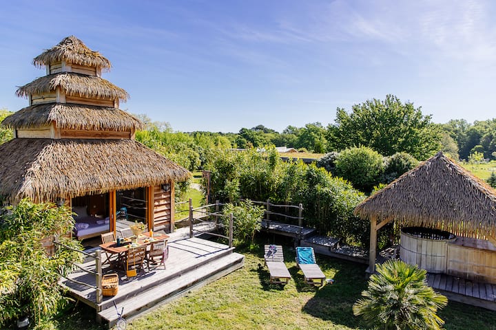 Cabane Indonésienne Avec Spa - Bazas
