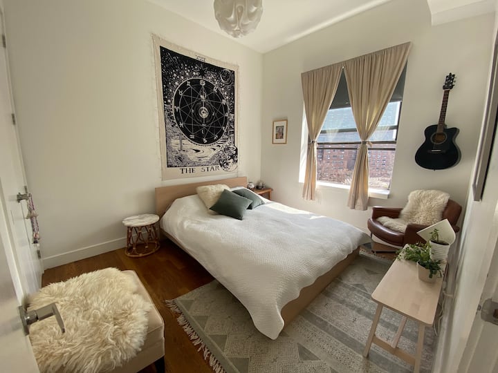 Beautiful Sanctuary In Williamsburg - Brooklyn, NY