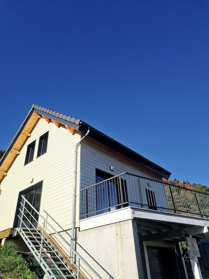 Chalet Accueillant Proche Du Centre - Chastreix