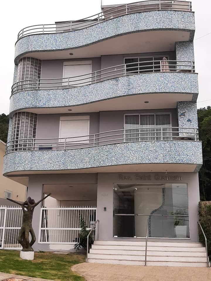 Apto. Jurere C/ Vista P/ Mar  E Garagem - Brasil