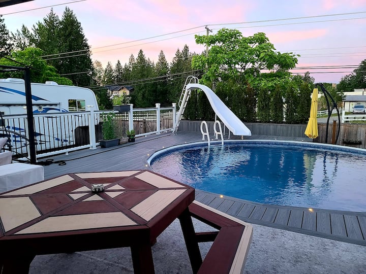 Entire Private Luxury Suite Inc All 1500 Sq Ft! - Abbotsford