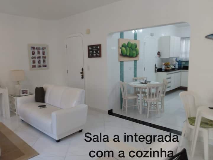 Lindo Ap! Enseada - Guarujá. 3min à Pé Da Praia - Guarujá