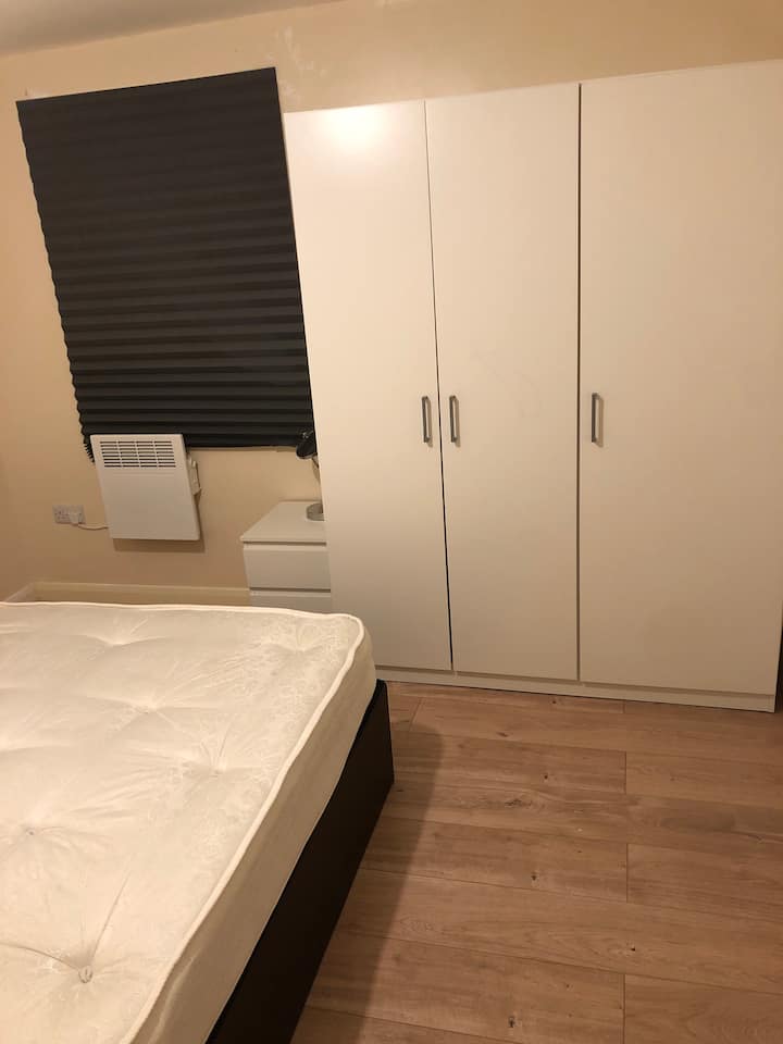 Lovely 1 Bedroom Condo In Greater London - Romford