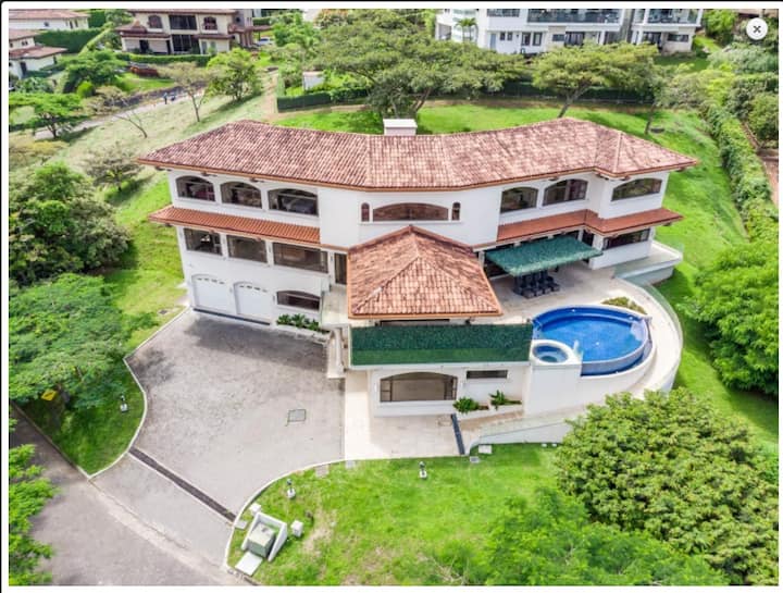Foothill Luxury Villa
Villa Real - San José