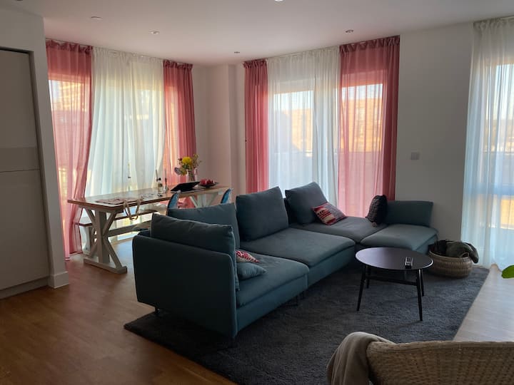 Bright Cosy En-suite Room - London Northern Line - Barnet