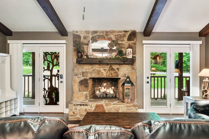 Family Cabin-great Location-hottub-wifi-games - Townsend, TN