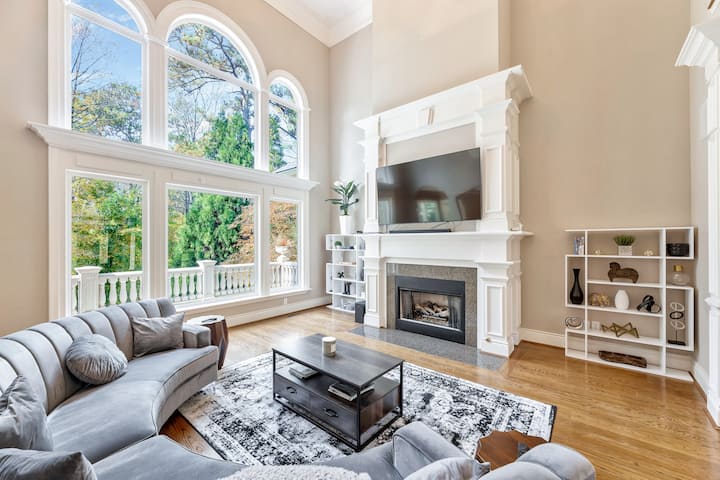 7 Bedrooms - Buckhead "Haven Mansion" - Atlanta, GA