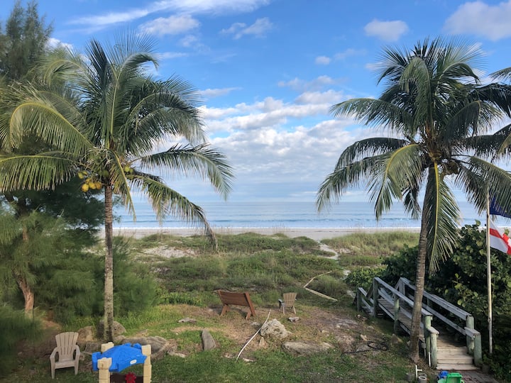 Spacious Oceanside 5 Bedroom House With Pool - Cocoa Beach, FL