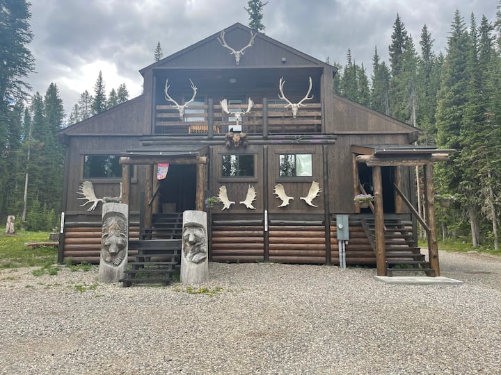 Mountain Adventure And Yellowstone Getaway - Cooke City-Silver Gate, MT