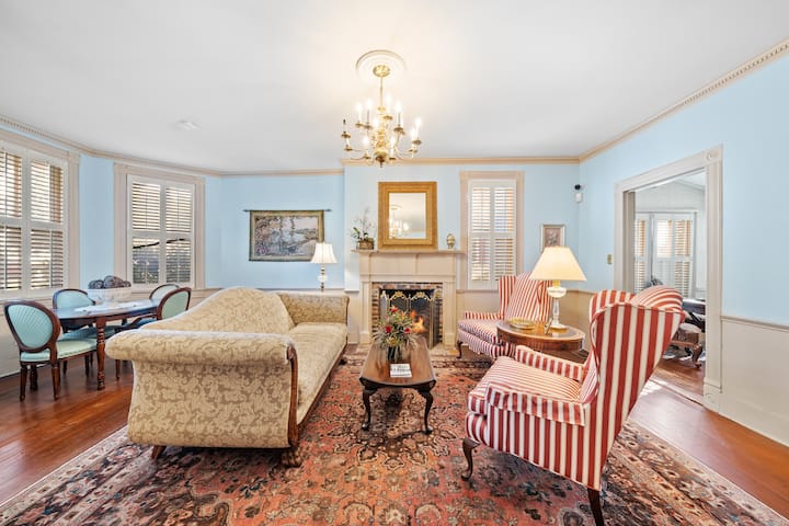The Pearl Suite @ The Inn On North Jefferson - Milledgeville, GA